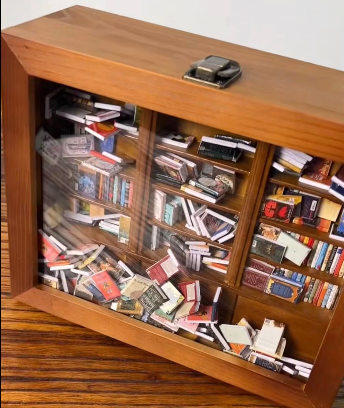 Handmade Anxiety Bookshelf | Shake Away Your Anxiety – sususummer.com